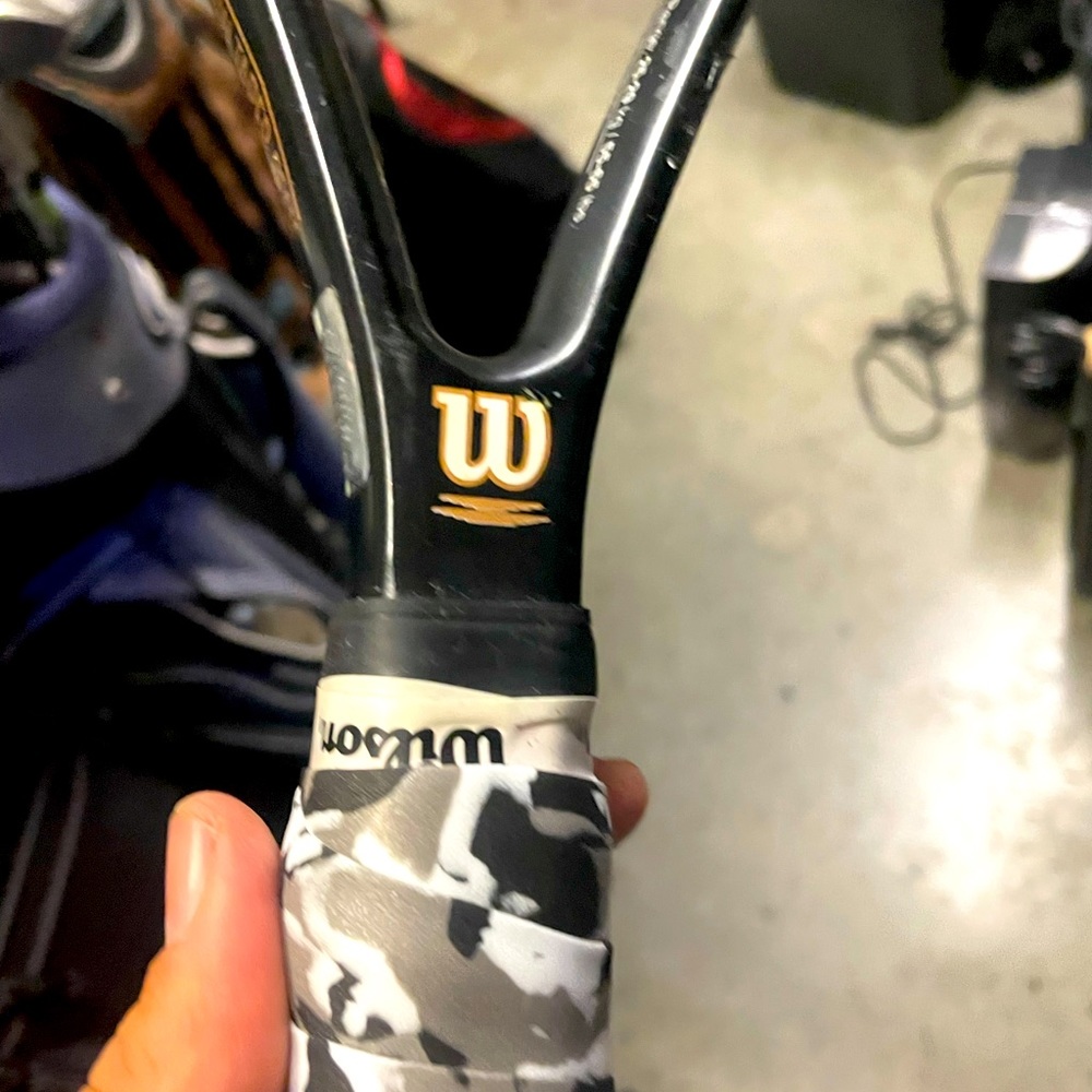 Wilson Hammer 6.2 Tennis Racquet With New Fashion Grip - Gem